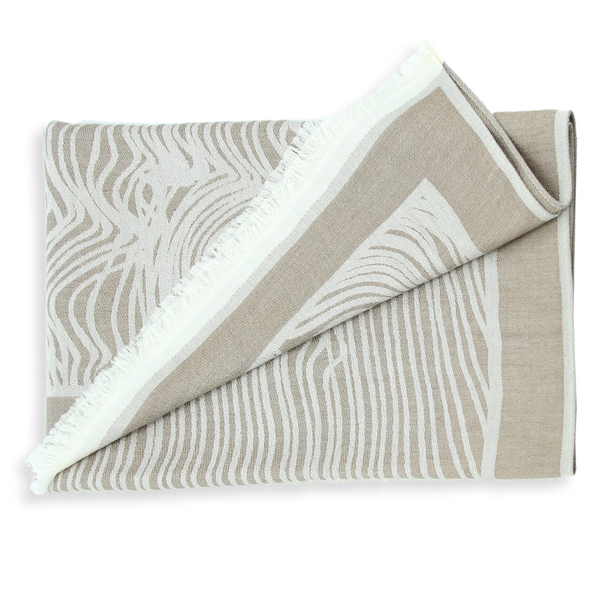 Men's stole made of luxurious natural materials| Unmatched comfort.